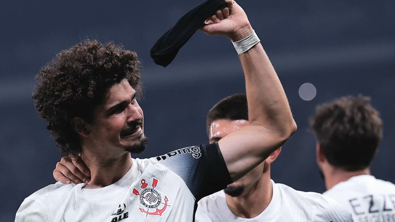 André Ramalho destaca novas lideranças do Corinthians