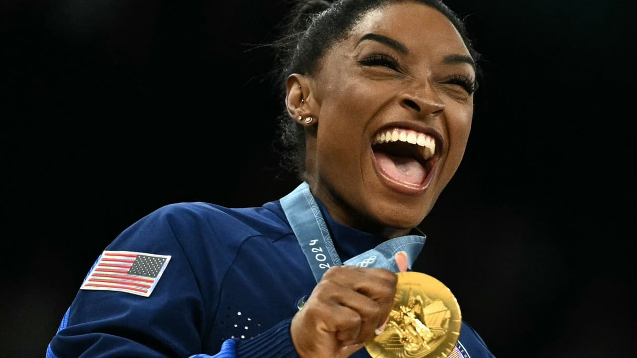 Simone Biles está na lista entre atletas mais bem pagas do mundo