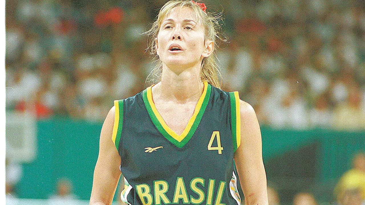 Hortência se emociona ao falar sobre homenagem: 'o esporte me deu tudo'