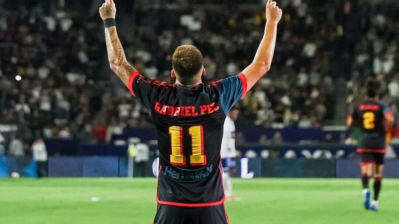 Saiba quanto os gols de Gabriel Pec renderam ao Vasco em 2024