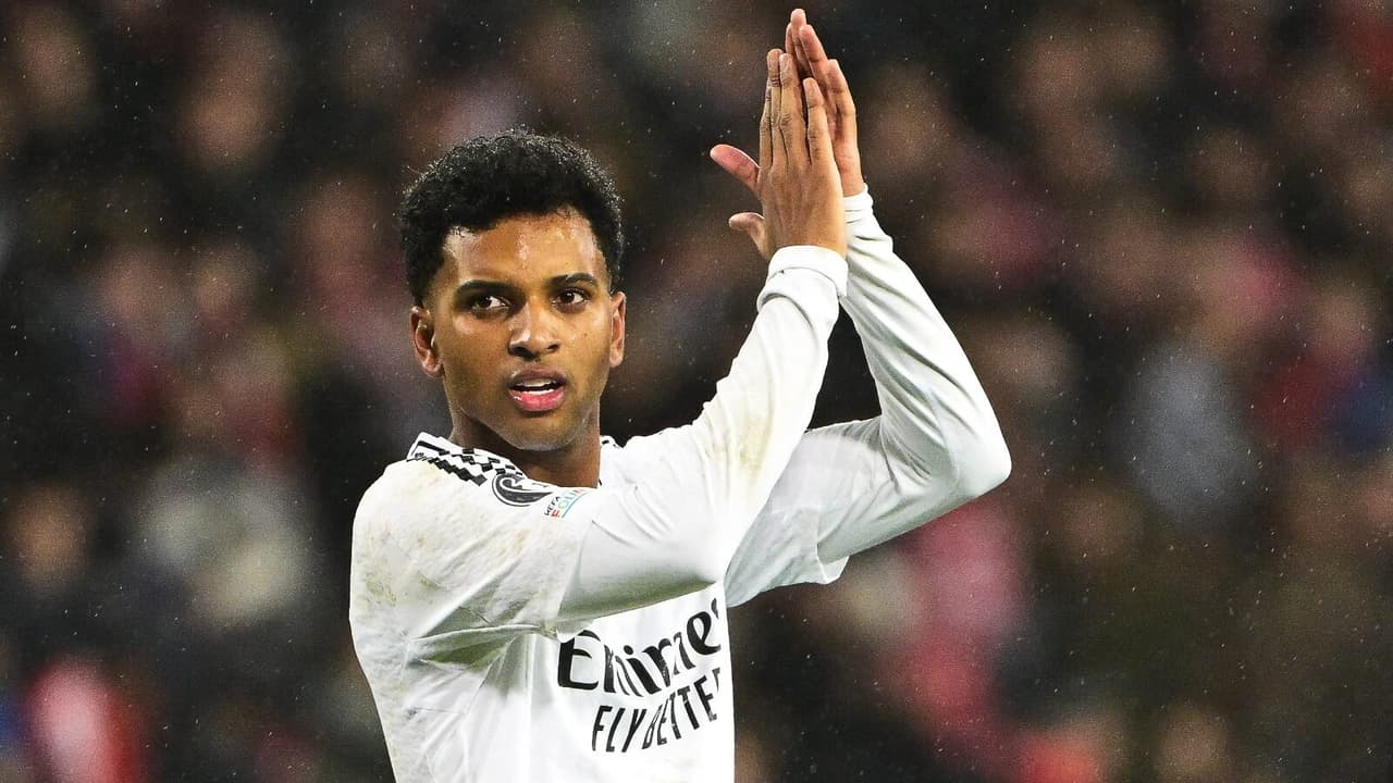 Real Madrid vence com show de Rodrygo, mas fica de fora do G-8 na Champions