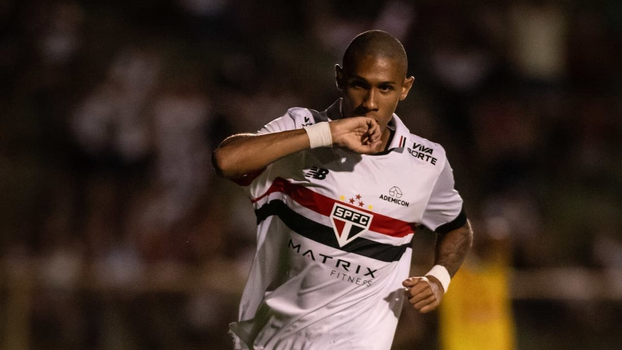 São Paulo atropela o Picos-PI e se classifica na Copinha
