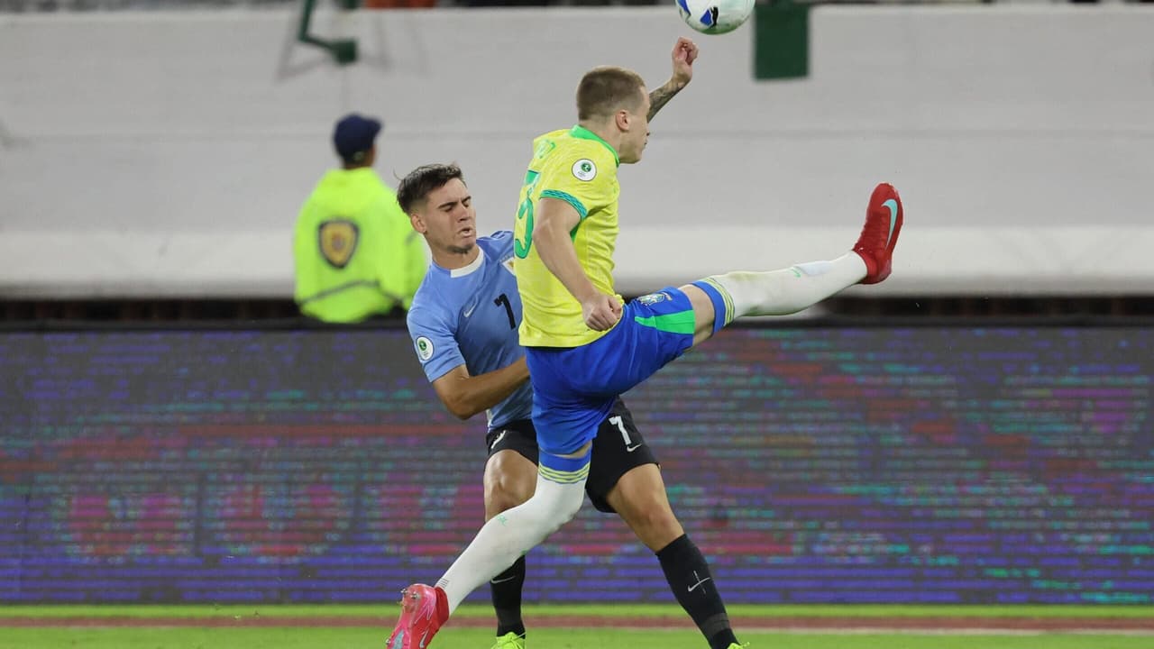 Lateral do Brasil sub-20 sofre ataque após empate com Argentina