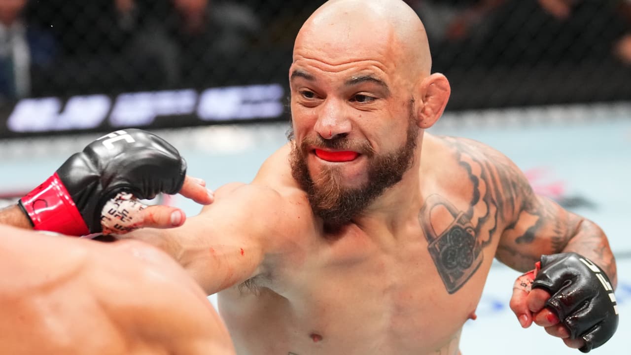 Lutador que defendeu Hitler promete 'surra' em Jean Silva no UFC