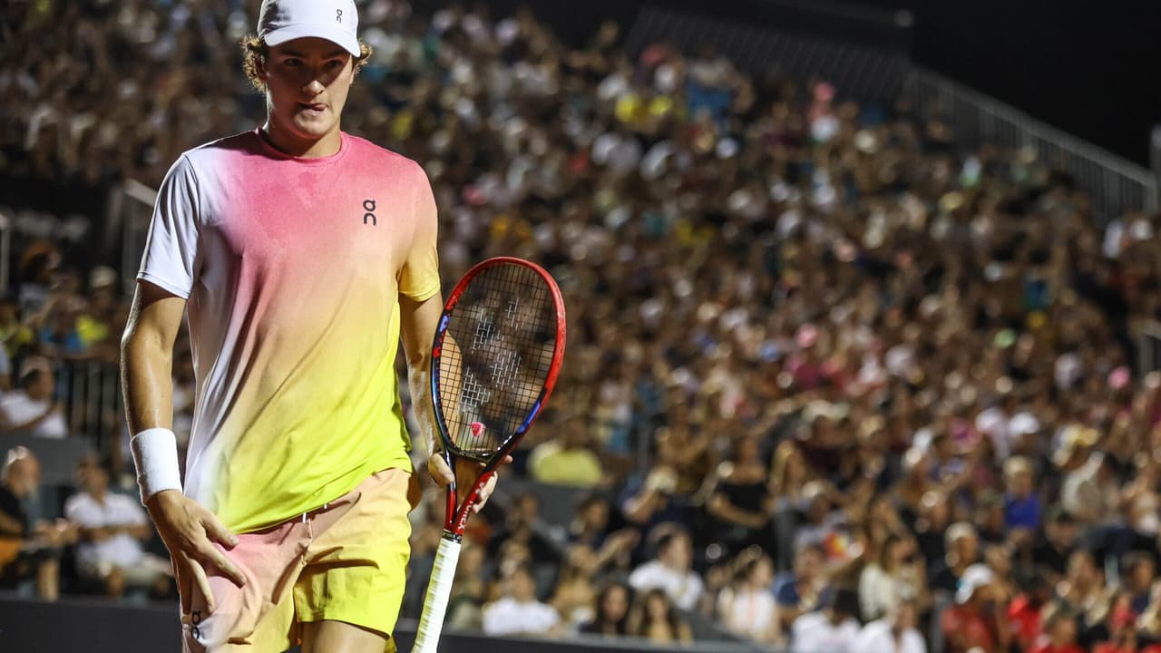 Após derrota para Muller no Rio Open, João Fonseca cai no ranking da ATP