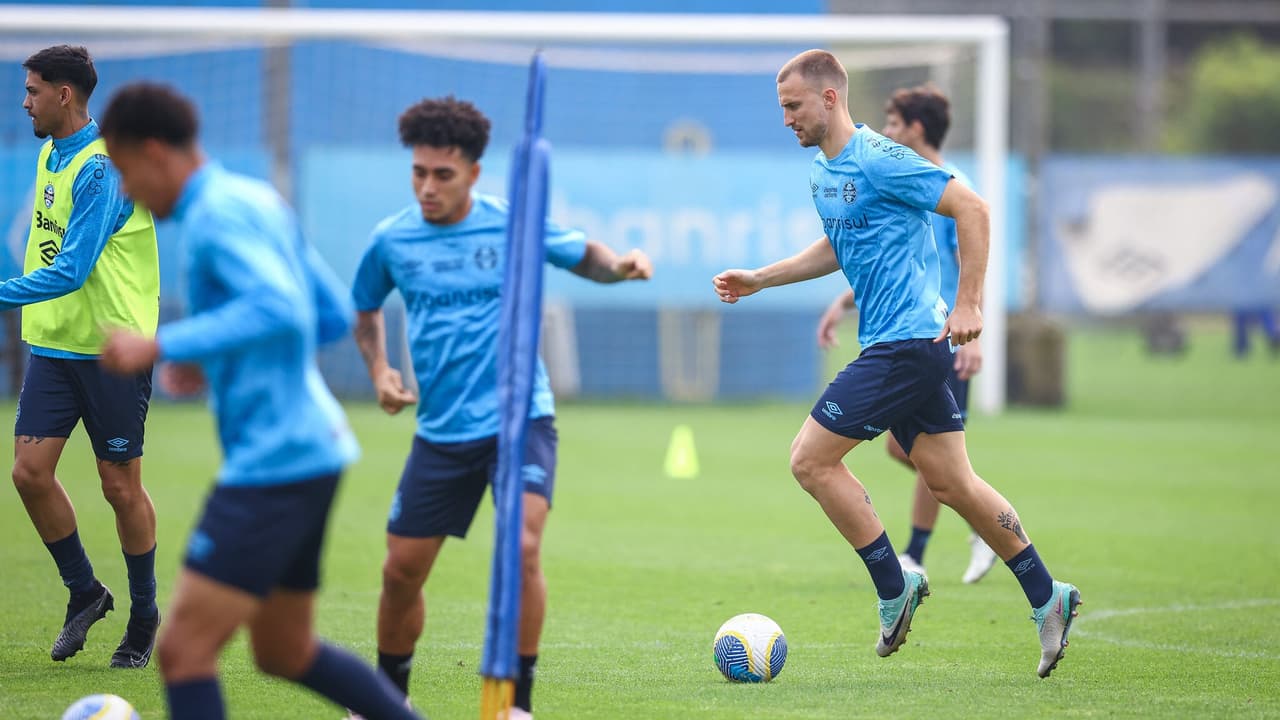 Rodrigo Ely tem renovação acertada com o Grêmio