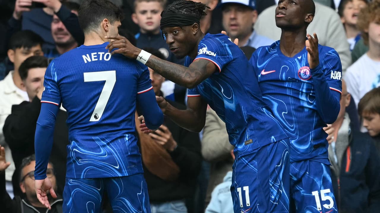 Com gol de Jackson, Chelsea vence Everton e retorna ao G4