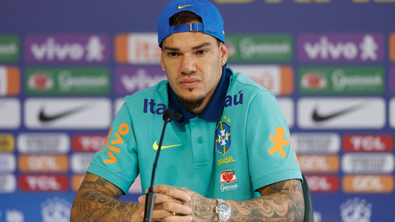 Goleiro do Brasil, Ederson revela superstição e surpreende repórter