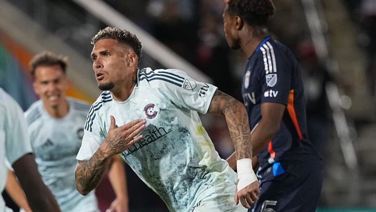 Com gol de Navarro, Colorado Rapids vence e sobe de posição na MLS
