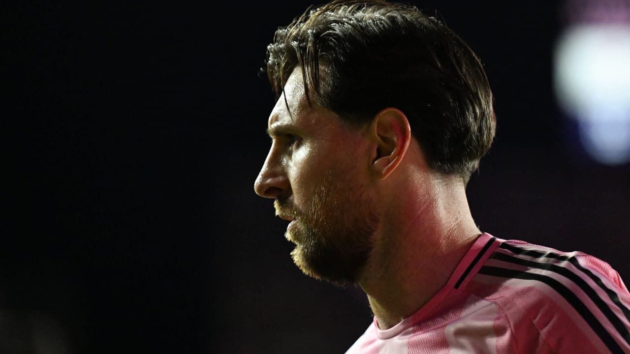 Torcida de time da MLS provoca Messi em jogo da Concacaf: 'Pessi'