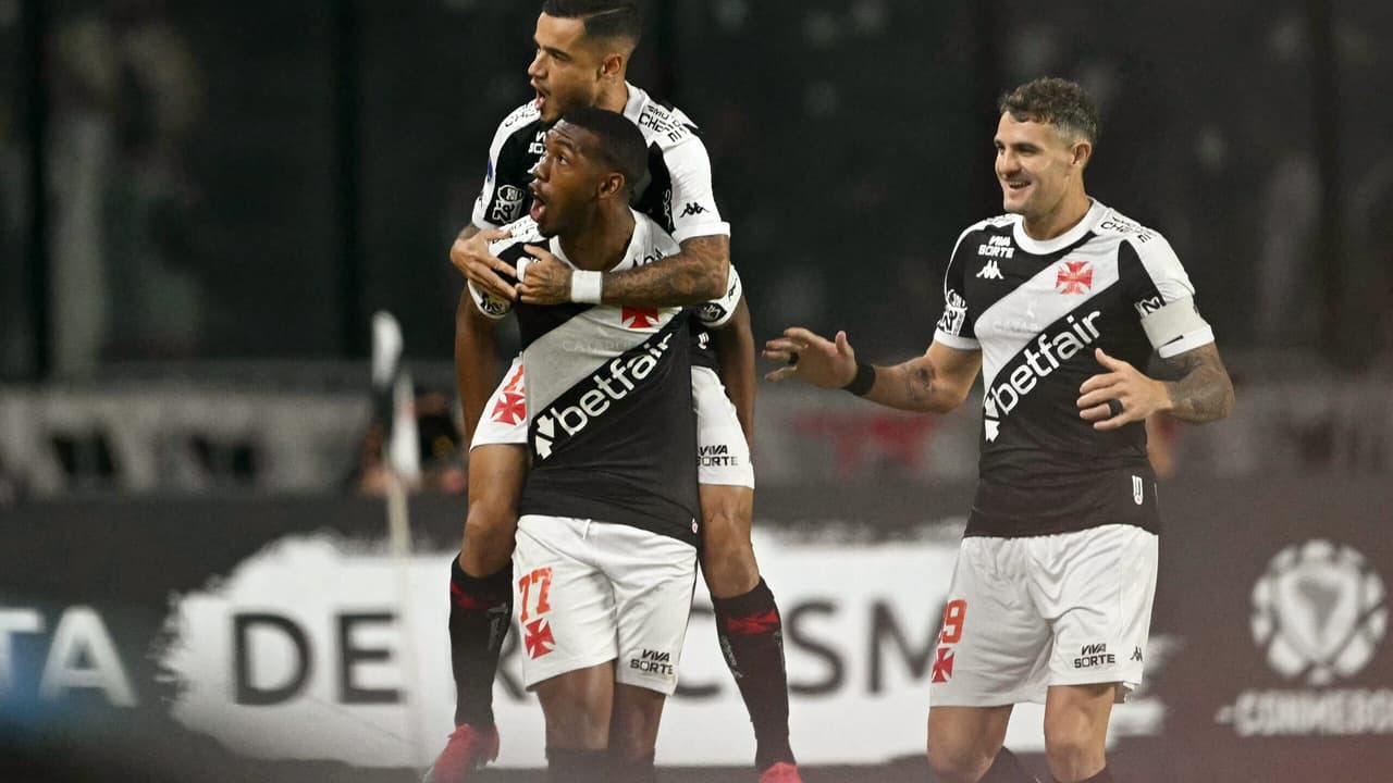 Ryan dá show e classifica Vasco na Sul-Americana