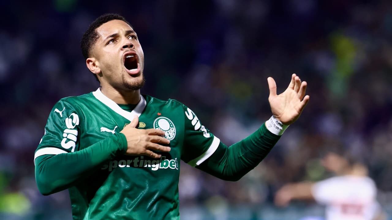 Vitor Roque marca no fim, Palmeiras vence o São Paulo e segue na ...