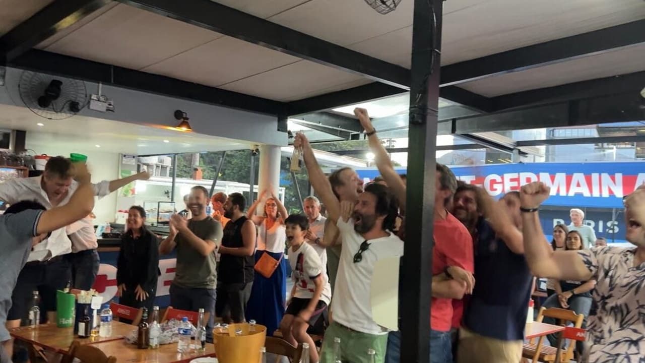 Conheça a PSG Academy, cantinho francês no Brasil