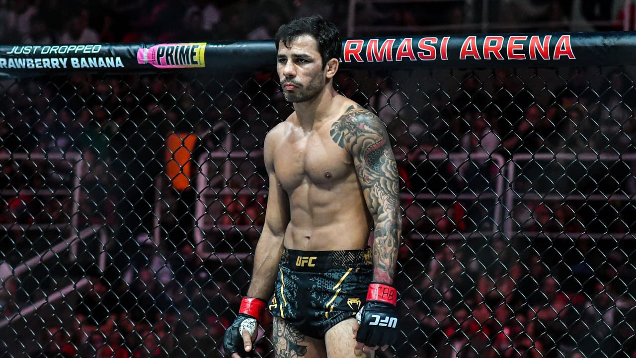 Alexandre Pantoja revela se gostaria de subir de categoria no UFC