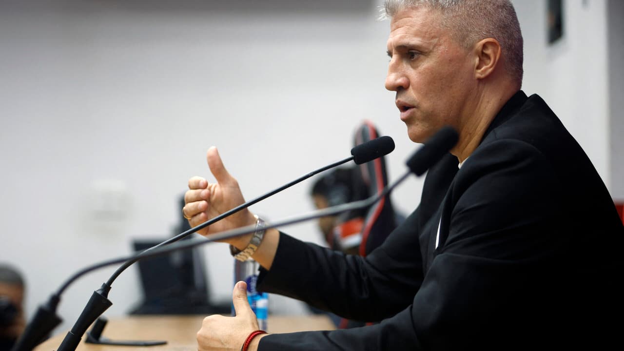 Crespo revela qual competição trata com 'urgência' no São Paulo