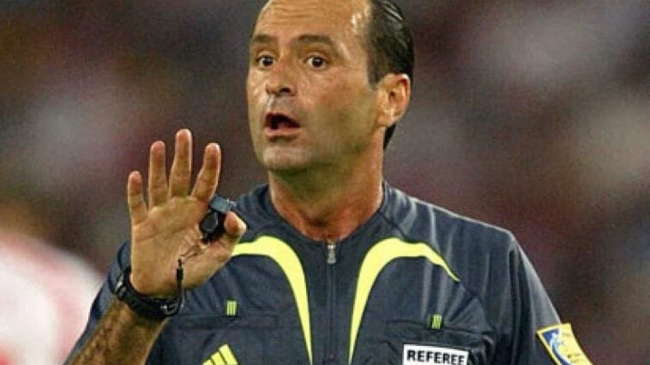 Simon bate o martelo sobre lance questionado por Neymar em Santos x ...