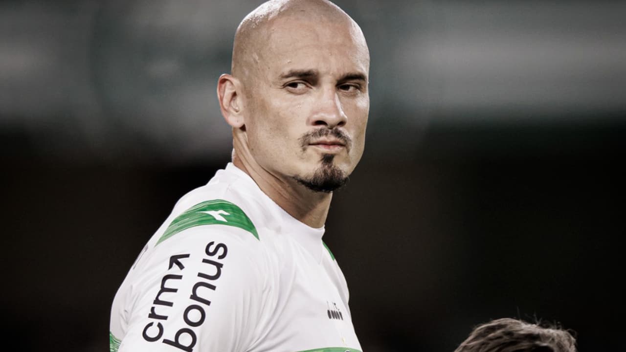 Maicon aproveita sequência na melhor defesa da Série B