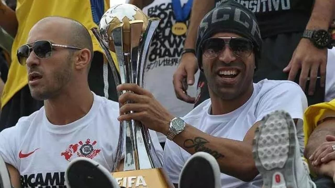 Ídolos do Corinthians provocam Palmeiras após queda no Mundial: 'Acesso ...