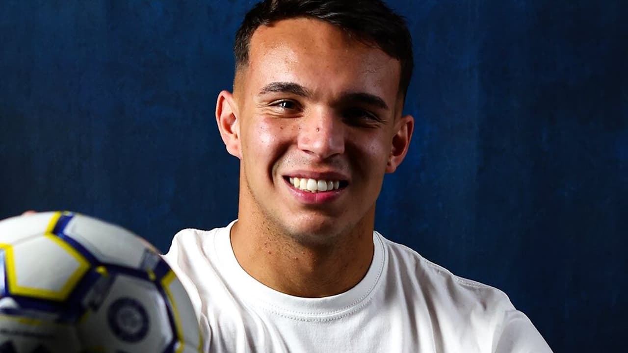 Giovane, ex-Corinthians, é anunciado por equipe italiana