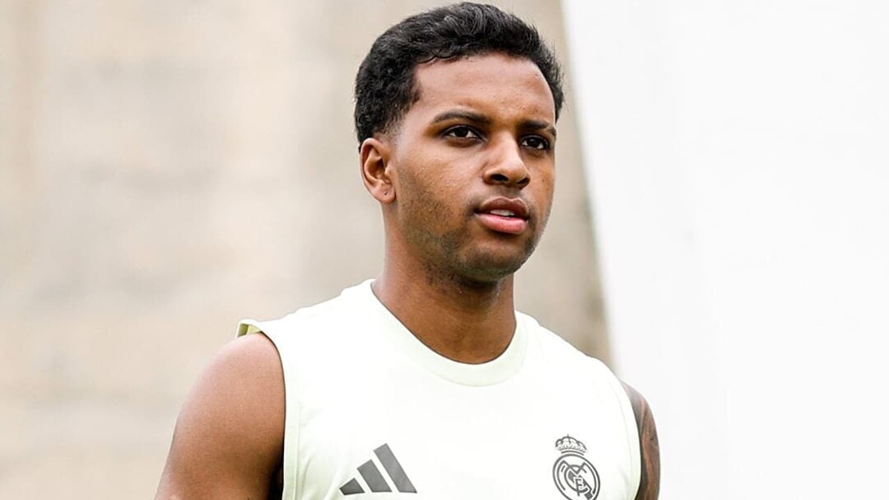 Rodrygo volta a ser reserva quatro vezes seguidas no Real Madrid