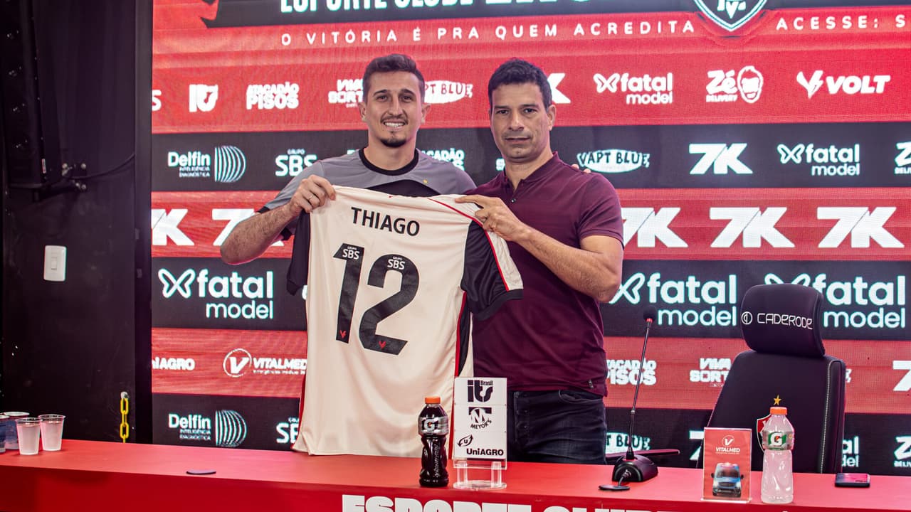 Thiago Couto revela idolatria por Ceni e quer ser titular no Vitória