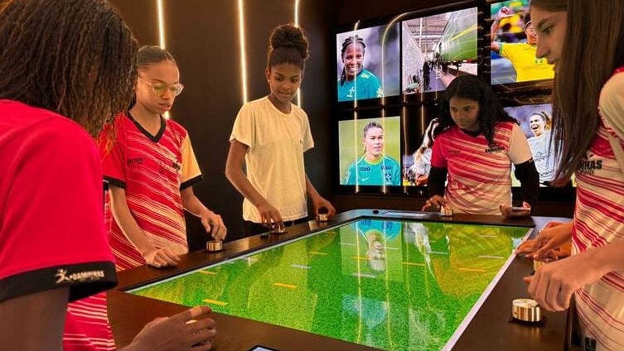 Caravana do Futebol Feminino chega ao Rio de Janeiro