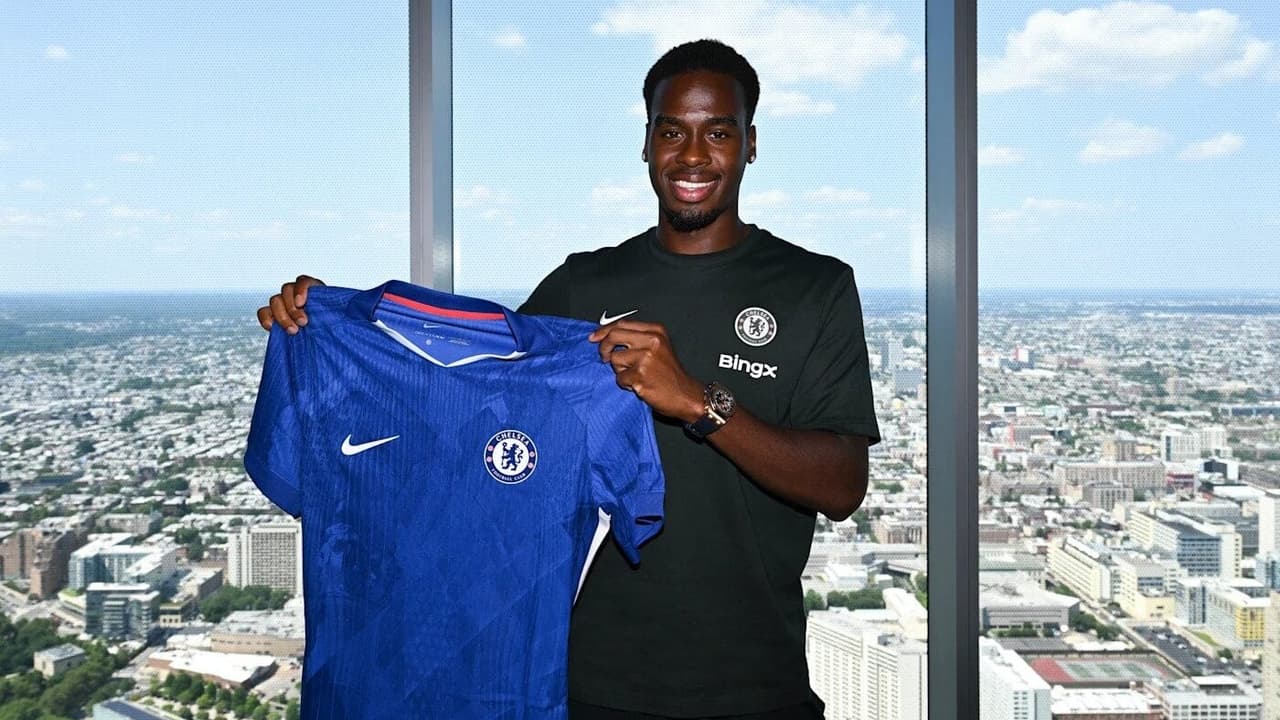 Chelsea anuncia contratação antes de duelo com o Fluminense