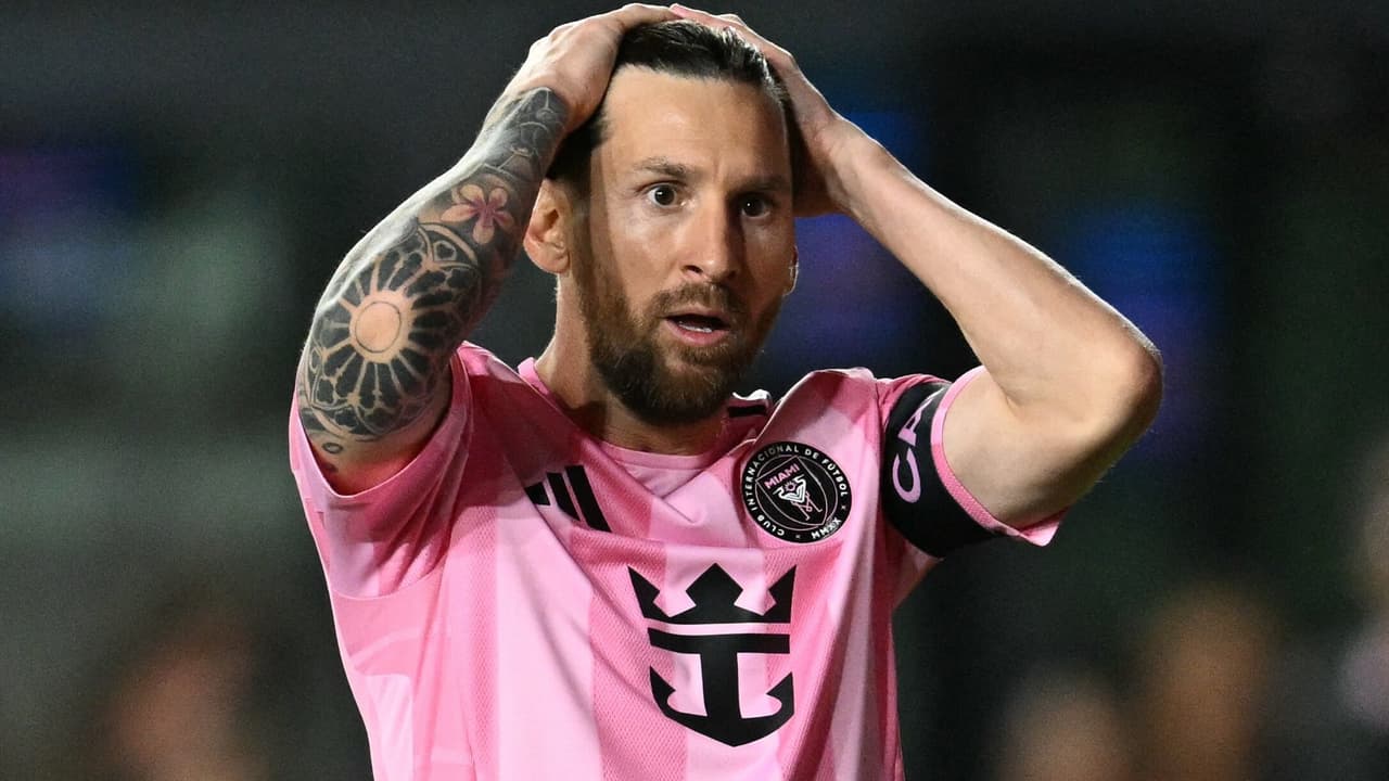 Messi presta homenagem a Diogo Jota após morte do atacante: 'QEPD'