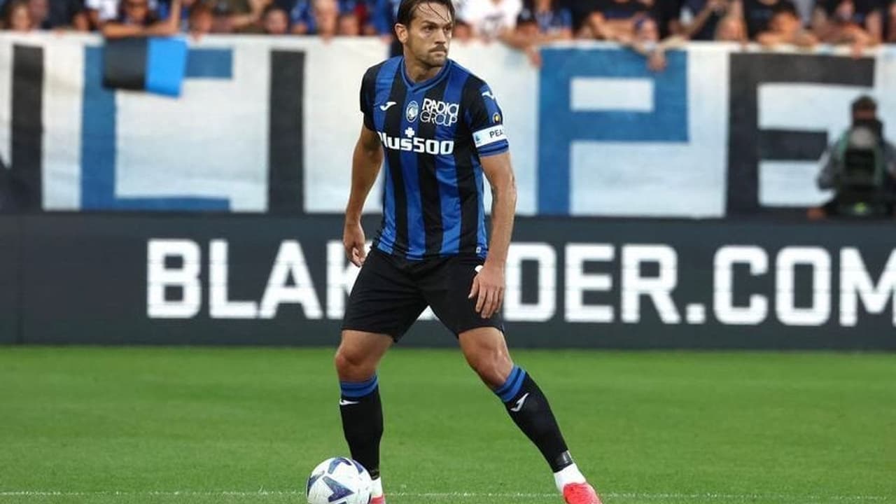 Rafael Tolói fica a detalhes de acertar com o São Paulo