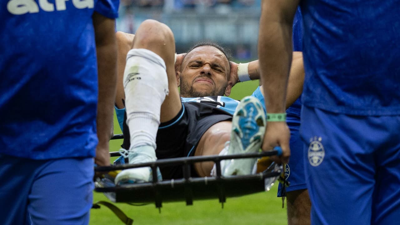 Braithwaite sofre grave lesão e não joga mais em 2025
