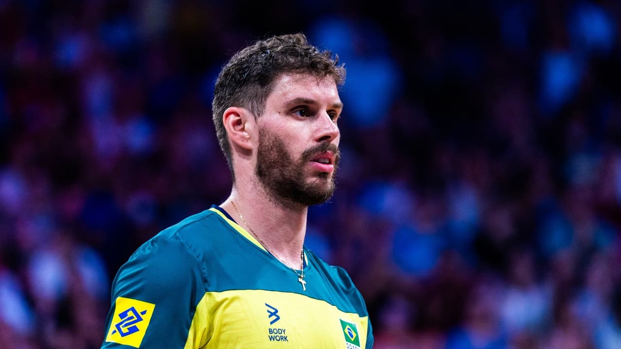 Bruninho, do vôlei, assume namoro com especialista da Forbes