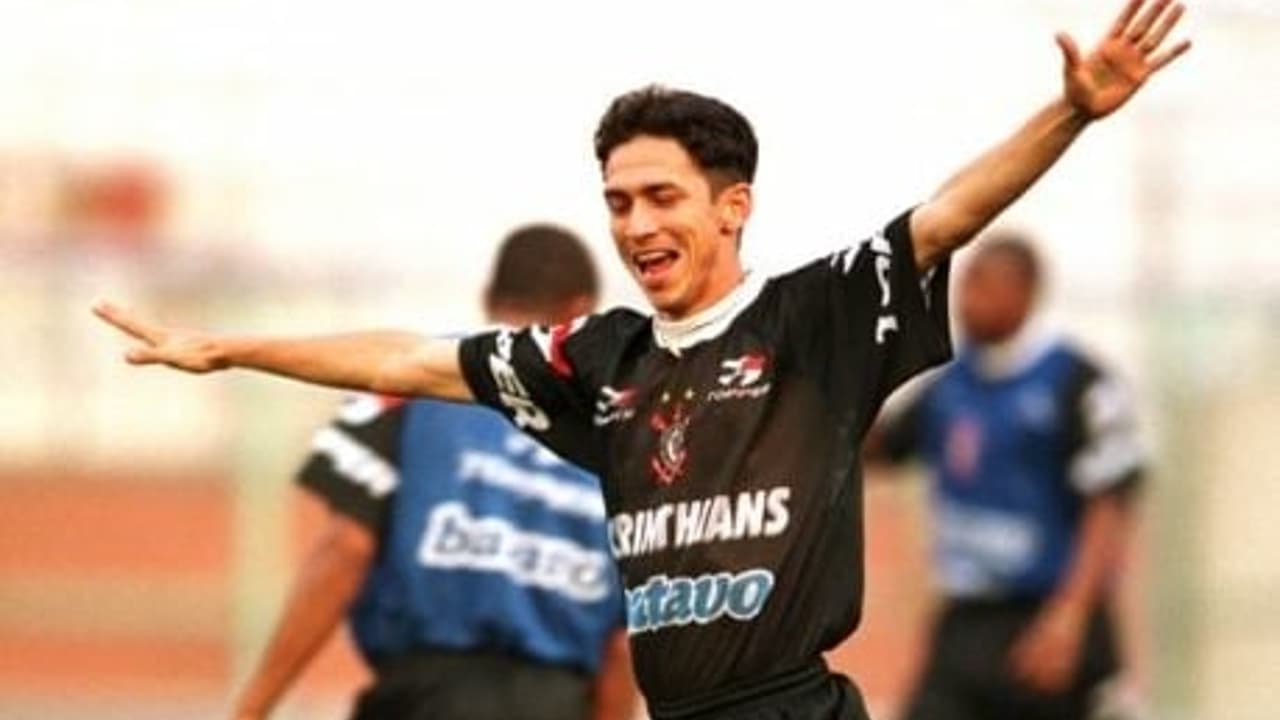 Por onde anda Luís Mário, ex-atacante de Grêmio e da Seleção?