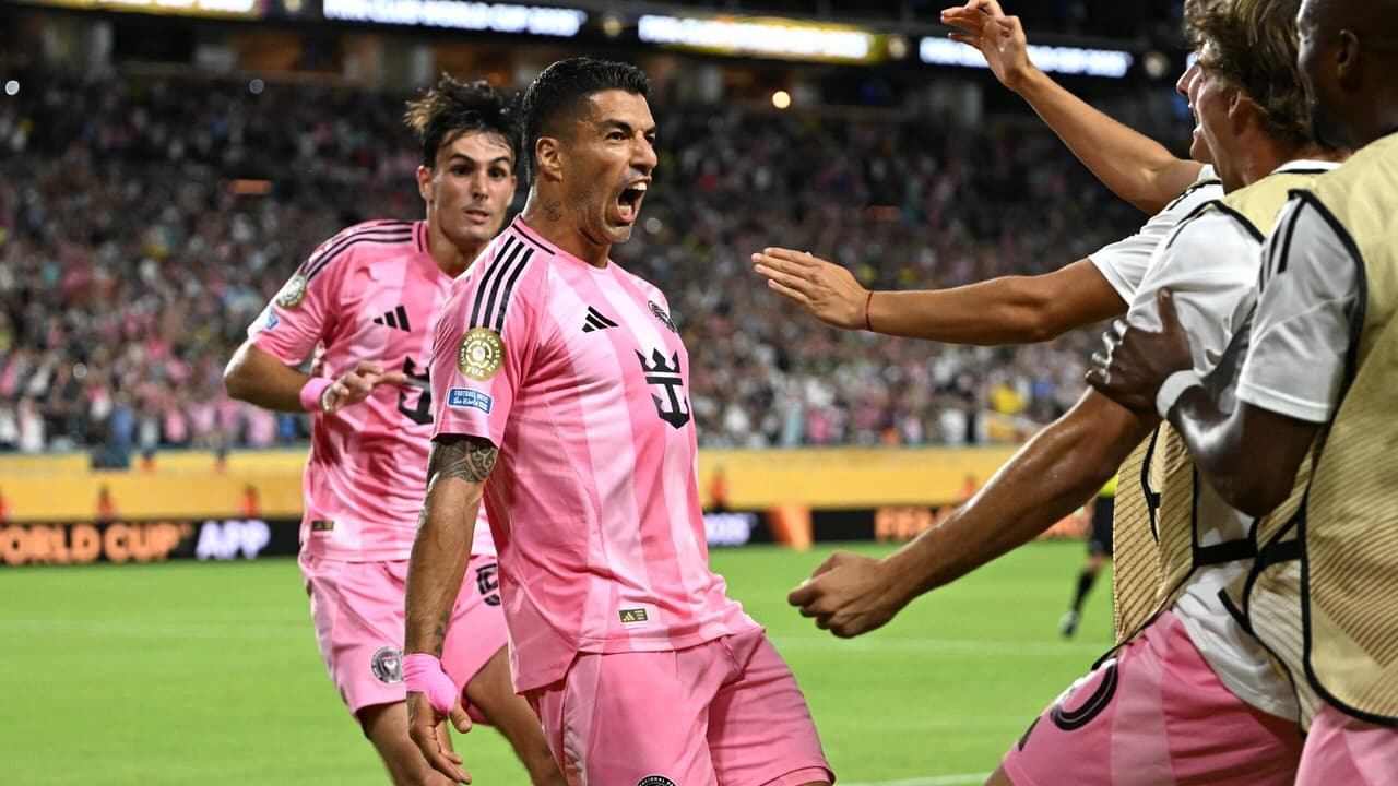 Suárez chega a 600 gols na carreira