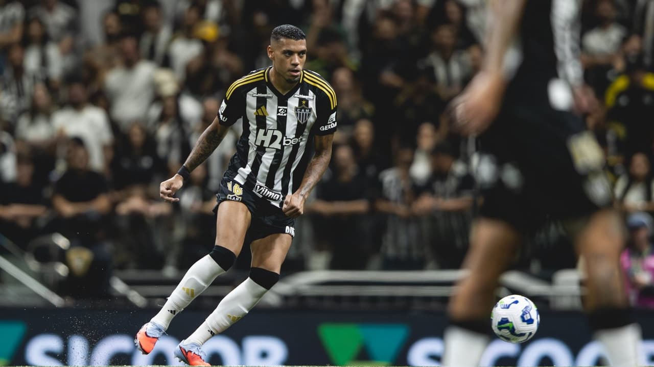 Ruan tem boa atuação e entra na disputa por vaga no Atlético