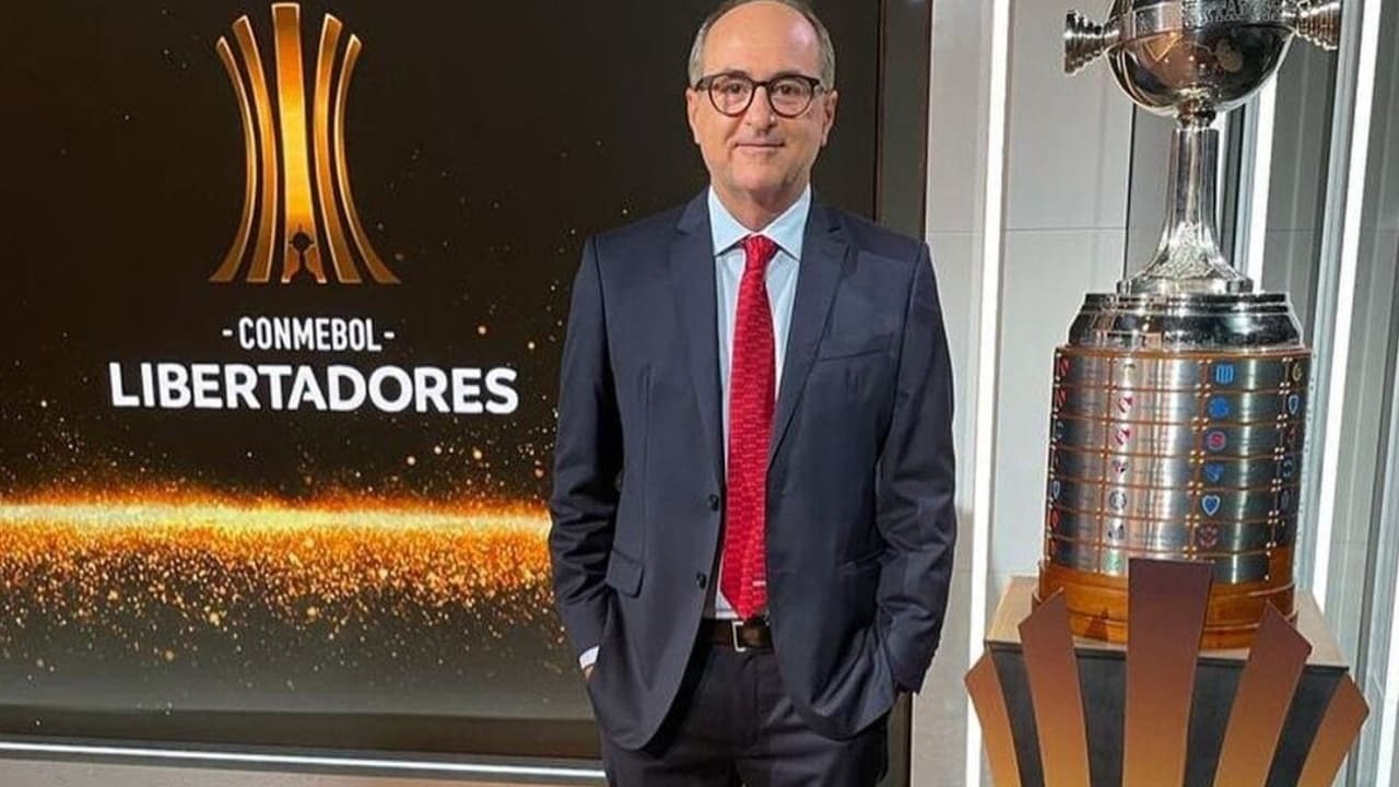 Simon bate o martelo sobre pênalti polêmico em Del Valle x Atlético-MG