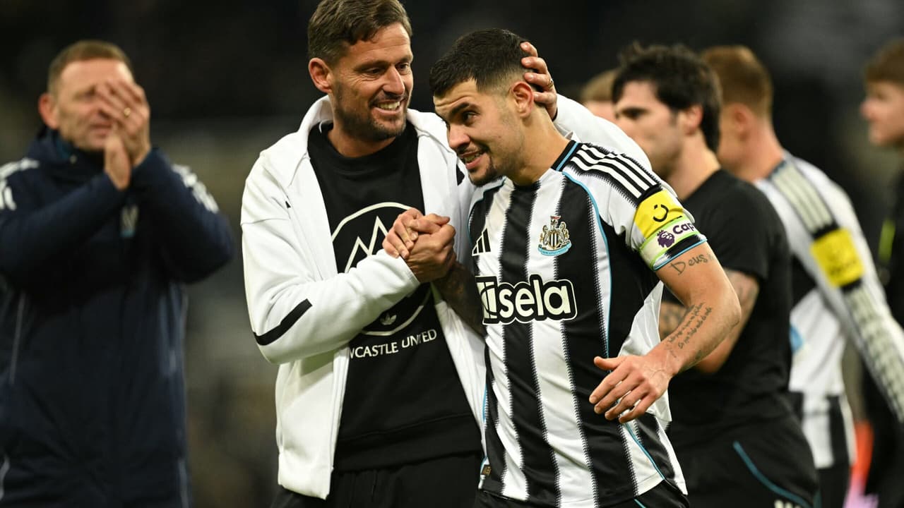 VÍDEO: Bruno Guimarães discute com Guardiola após partida