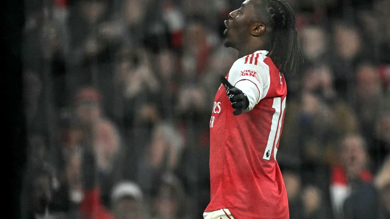 Web crava título do Arsenal após vitória na Premier League: 'Já é'