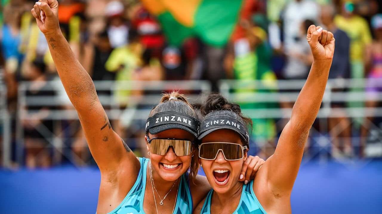 Thâmela e Vic superam fim dramático no Mundial de Vôlei de Praia