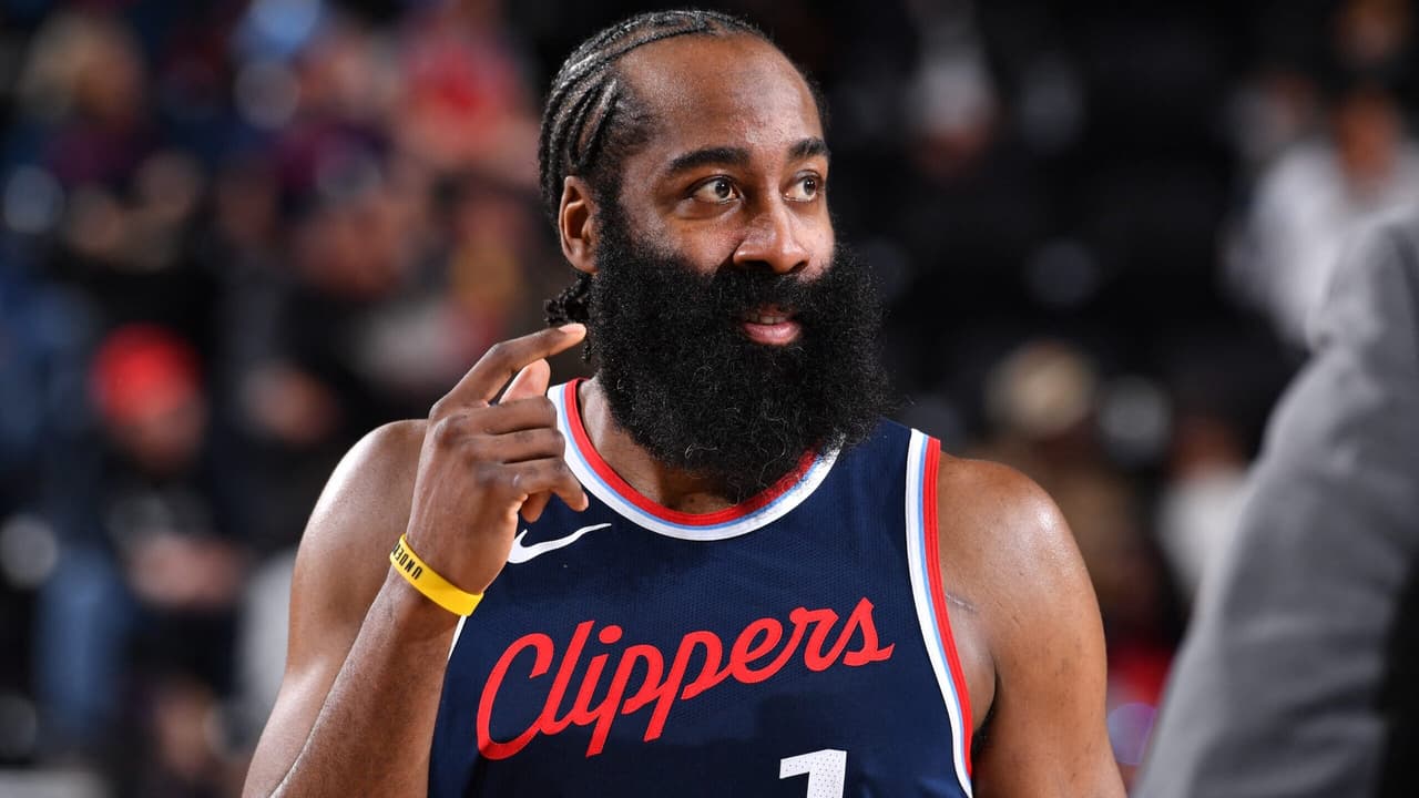 NBA: Harden quebra recorde individual e é modesto: 'Fiz pelo time'