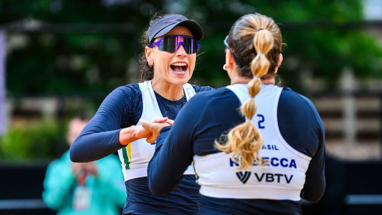 Duplas brasileiras mantêm invencibilidade no Mundial de Vôlei de Praia