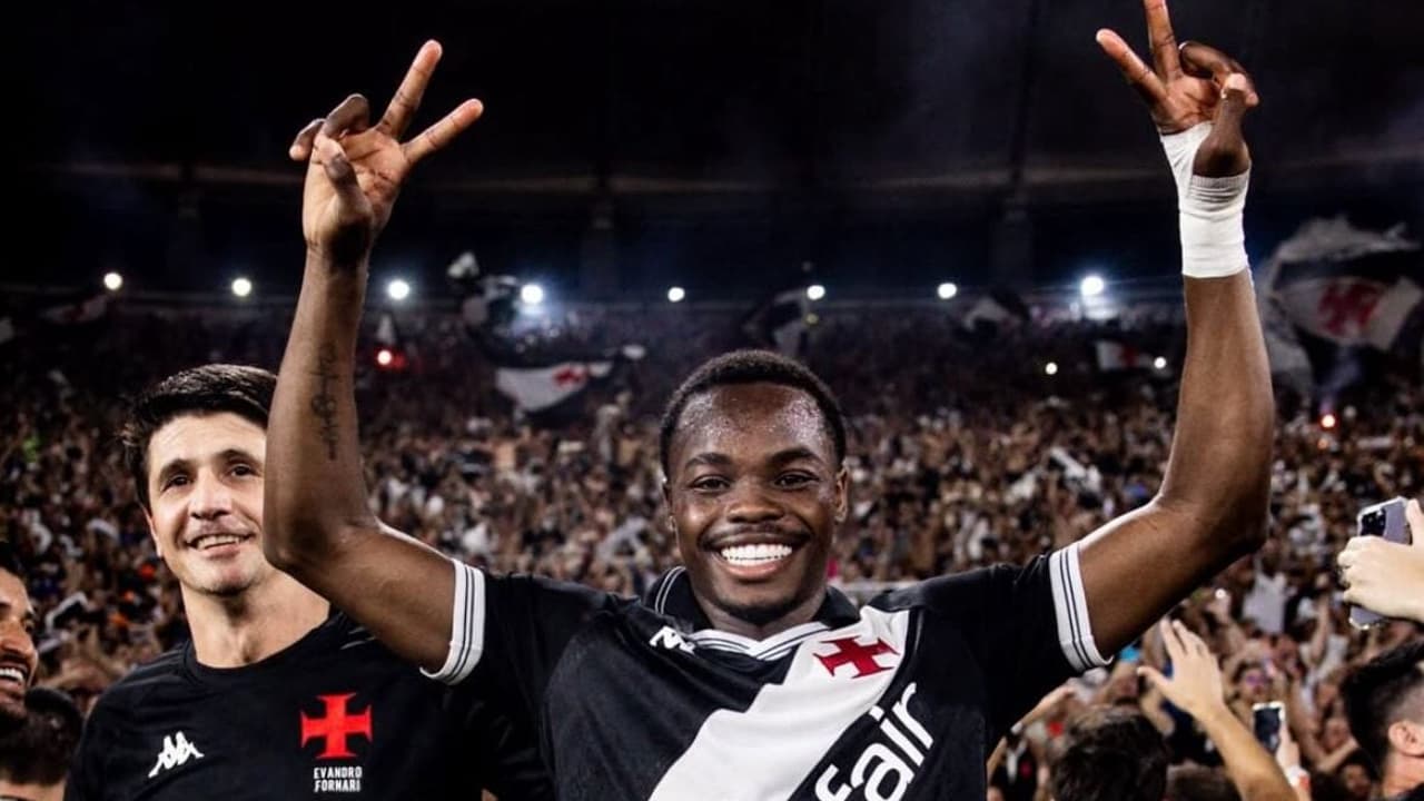 Andrés Gómez se adapta ao Vasco e vira destaque na reta final da temporada