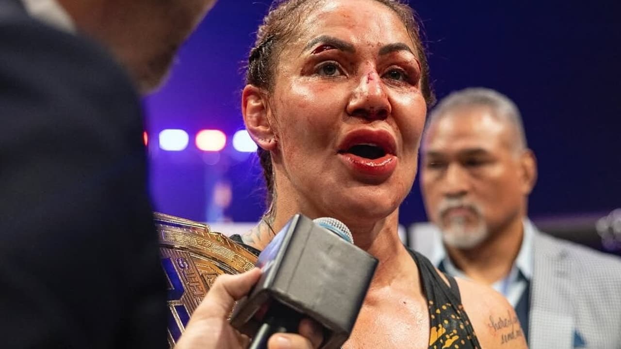 Cris Cyborg anuncia novos planos para o futuro no MMA