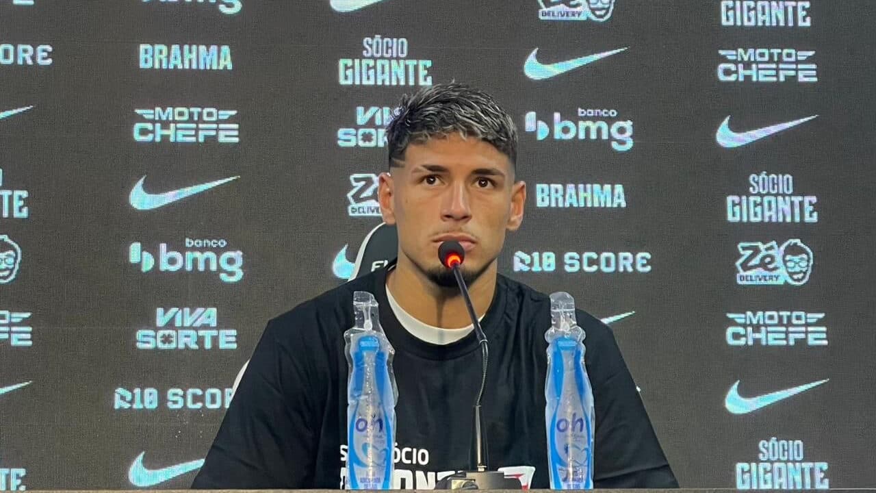 Saldivia é apresentado no Vasco e revela detalhes do papo com Diniz
