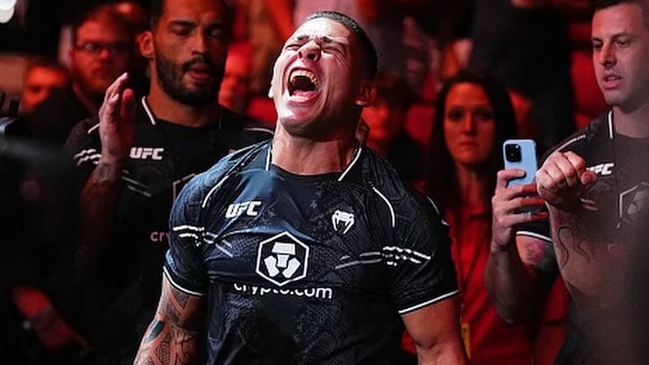 UFC marca duelo 'Robocop' x 'Hulk' e retorno de Melk Costa