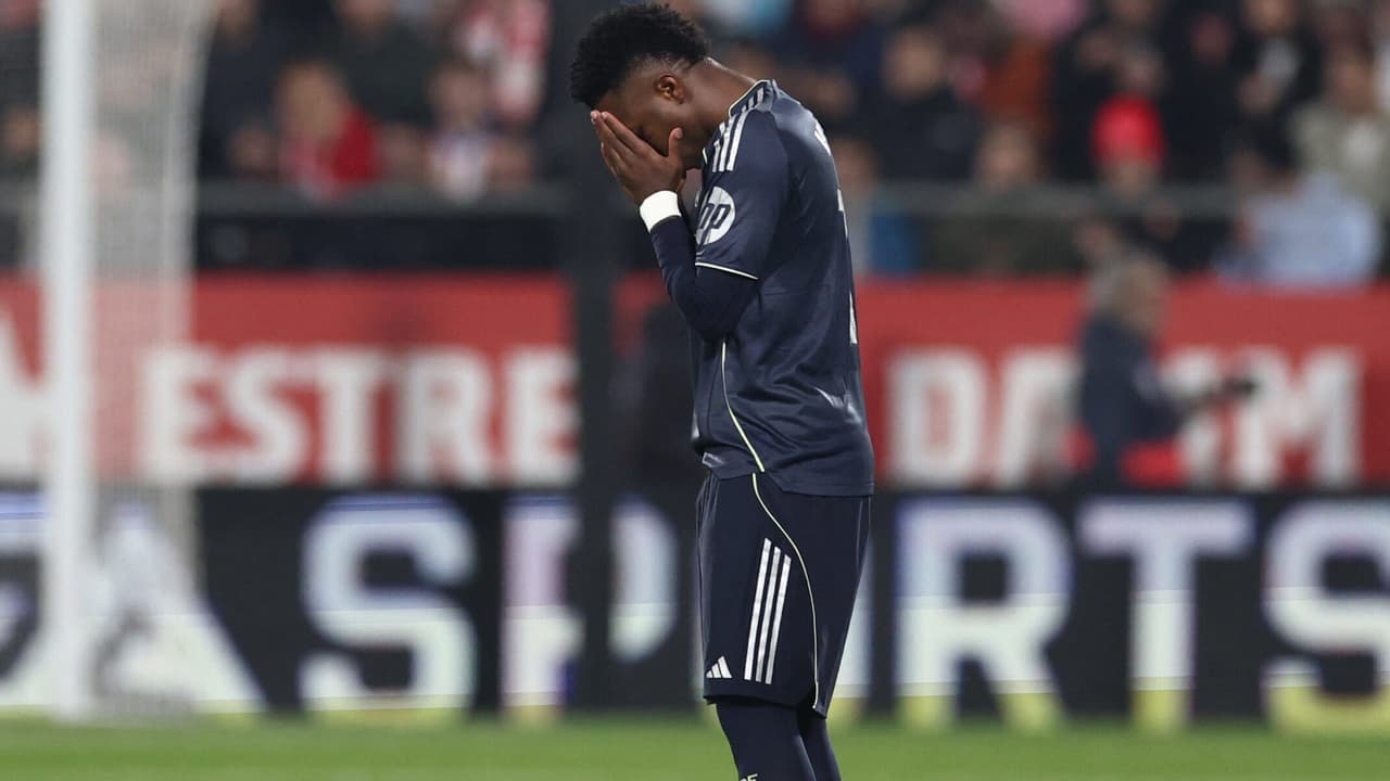 Vini Jr se torna alvo após vexame do Real Madrid: 'Apático'