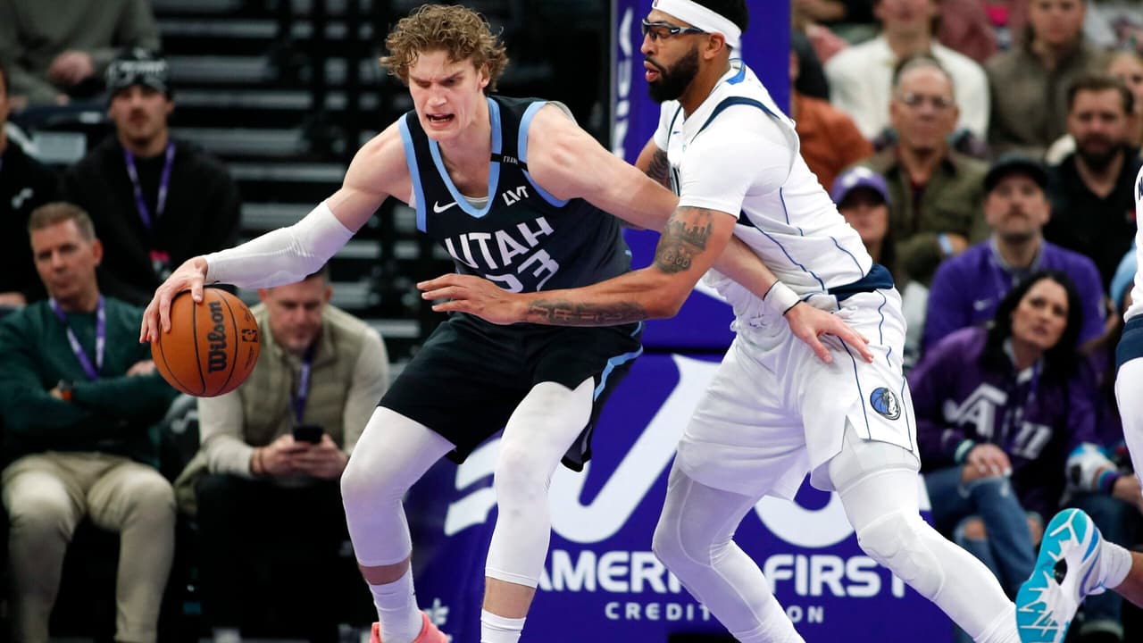 Mavericks trocam Anthony Davis um ano após troca histórica por Doncic