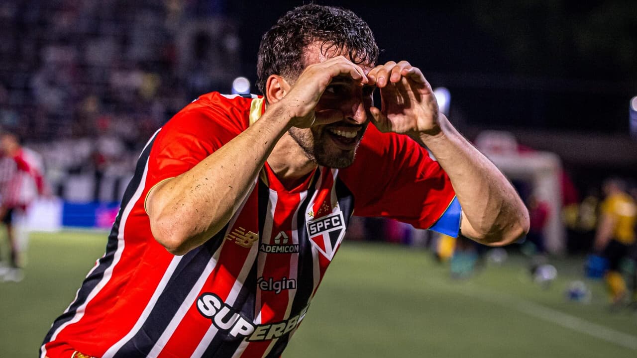 Após grave lesão, Calleri vive melhor início de temporada pelo São ...