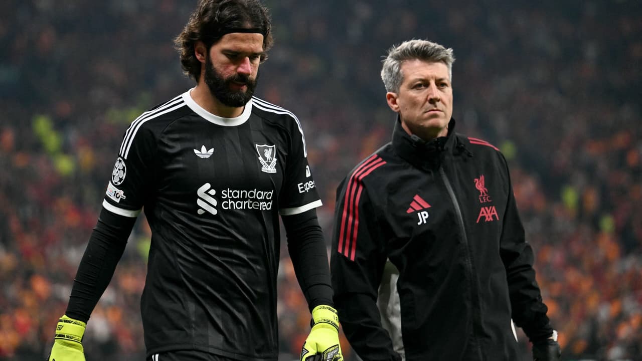 Goleiro do Brasil, Alisson quebra o silêncio após lesão e corte da Seleção