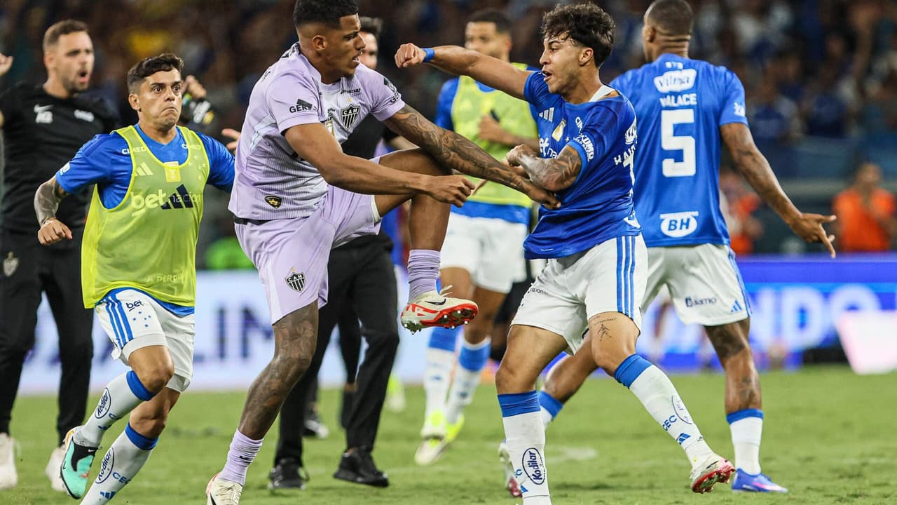 Narração da briga entre jogadores de Cruzeiro x Atlético-MG viraliza