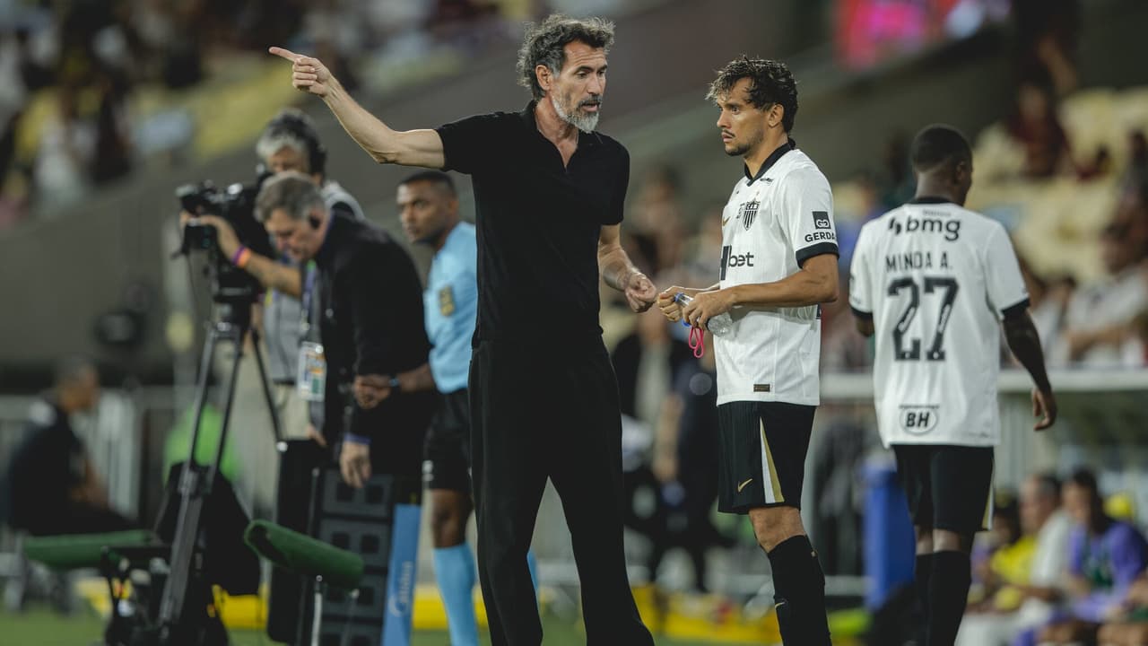 Domínguez completa um mês no comando do Atlético-MG em busca de ...
